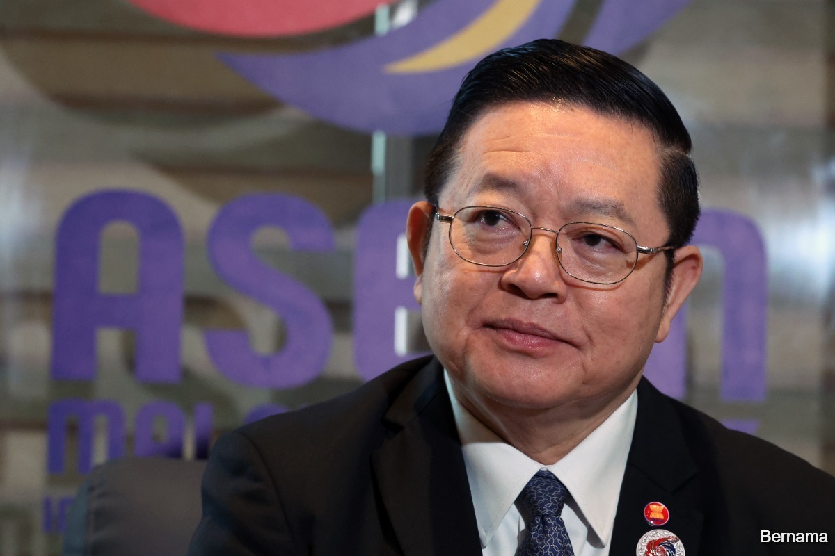 Asean shows unity, eyes major economic milestones amid global ...